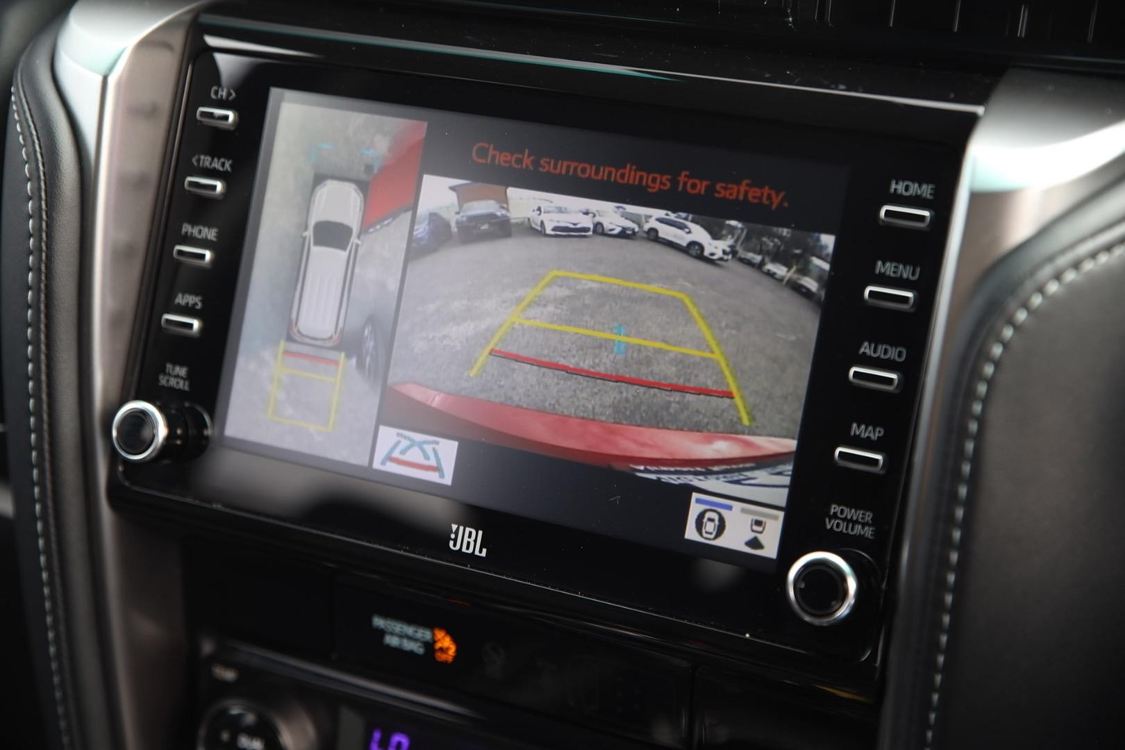 5 Reasons the Toyota Corolla Is the Perfect First Car | mymoto